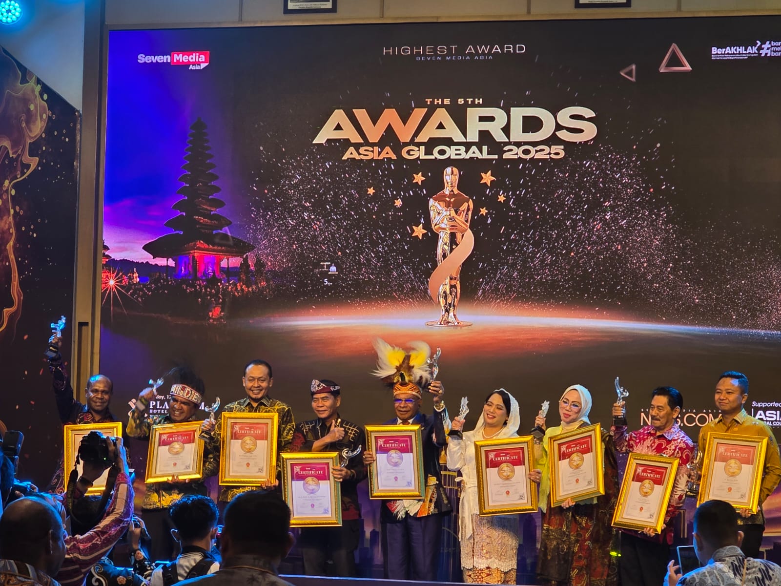 Banyak Berinovasi Selama Memimpin Kabupaten Puncak, Bupati Elvis Tabuni ...