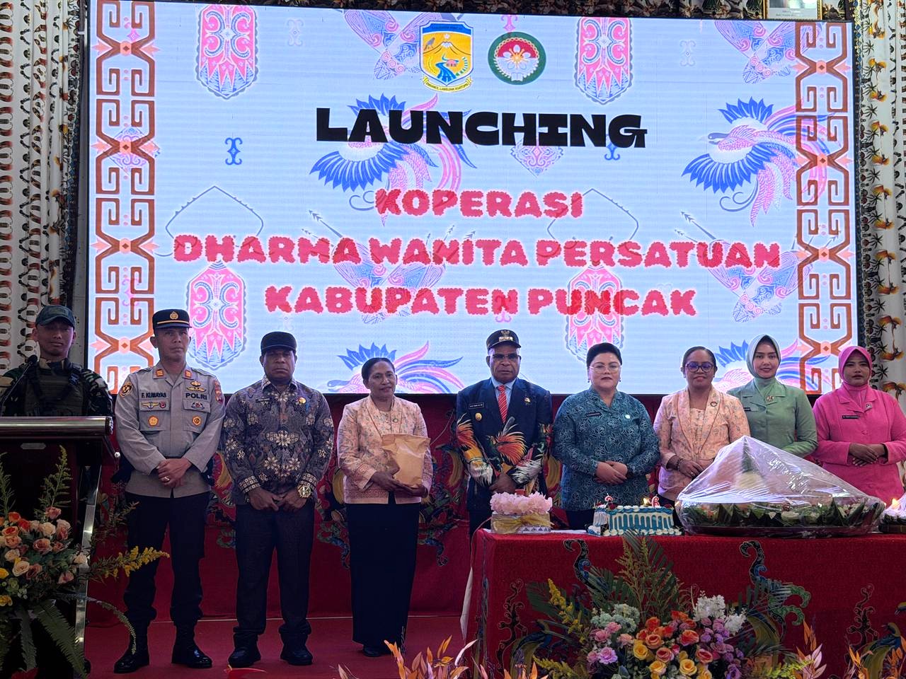 Rayakan HUT ke-26, Dharma Wanita Persatuan Puncak Launching Koperasi ...